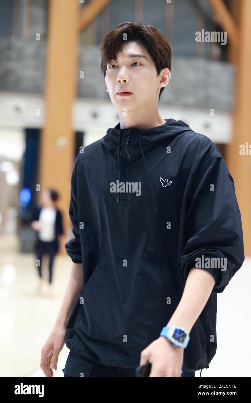 Chinese actor, model and singer Xing Zhaolin appears at the airport in ...