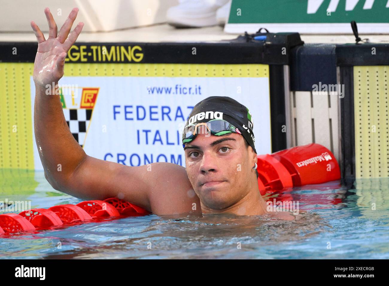 Luca De Tullio of Italy celebrates after competing in the 800m ...