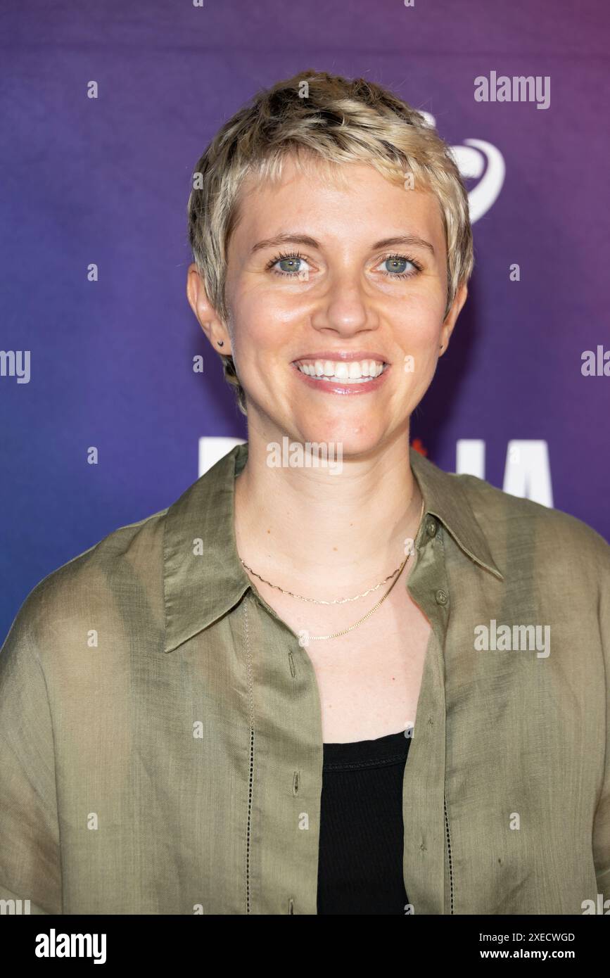 Emily clark hi-res stock photography and images - Alamy