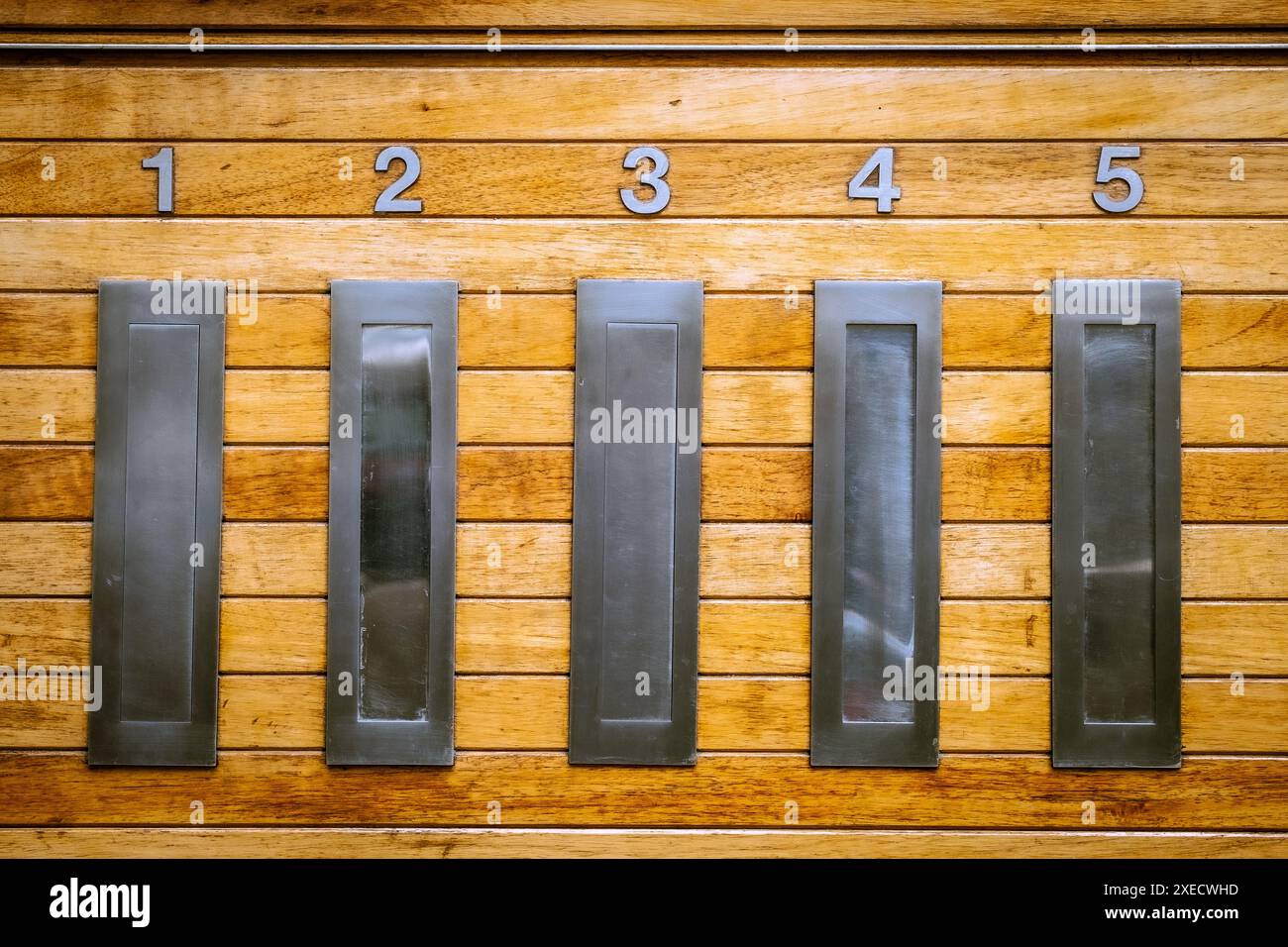 Five door house hi-res stock photography and images - Alamy