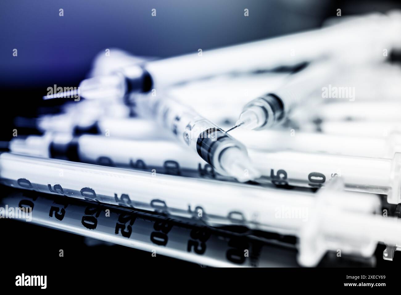 Drug delivery hi-res stock photography and images - Alamy