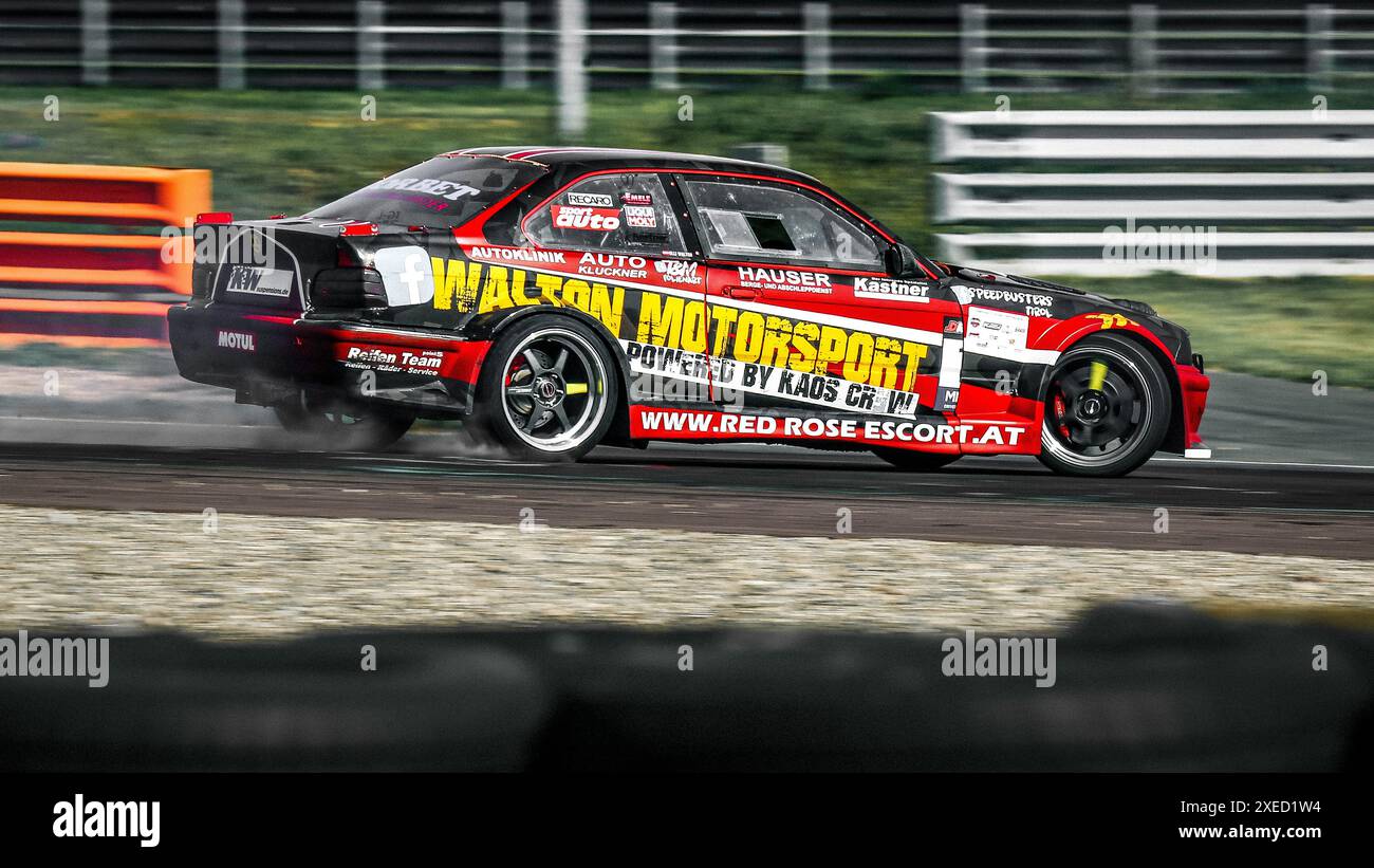 Oliver walton hi-res stock photography and images - Alamy