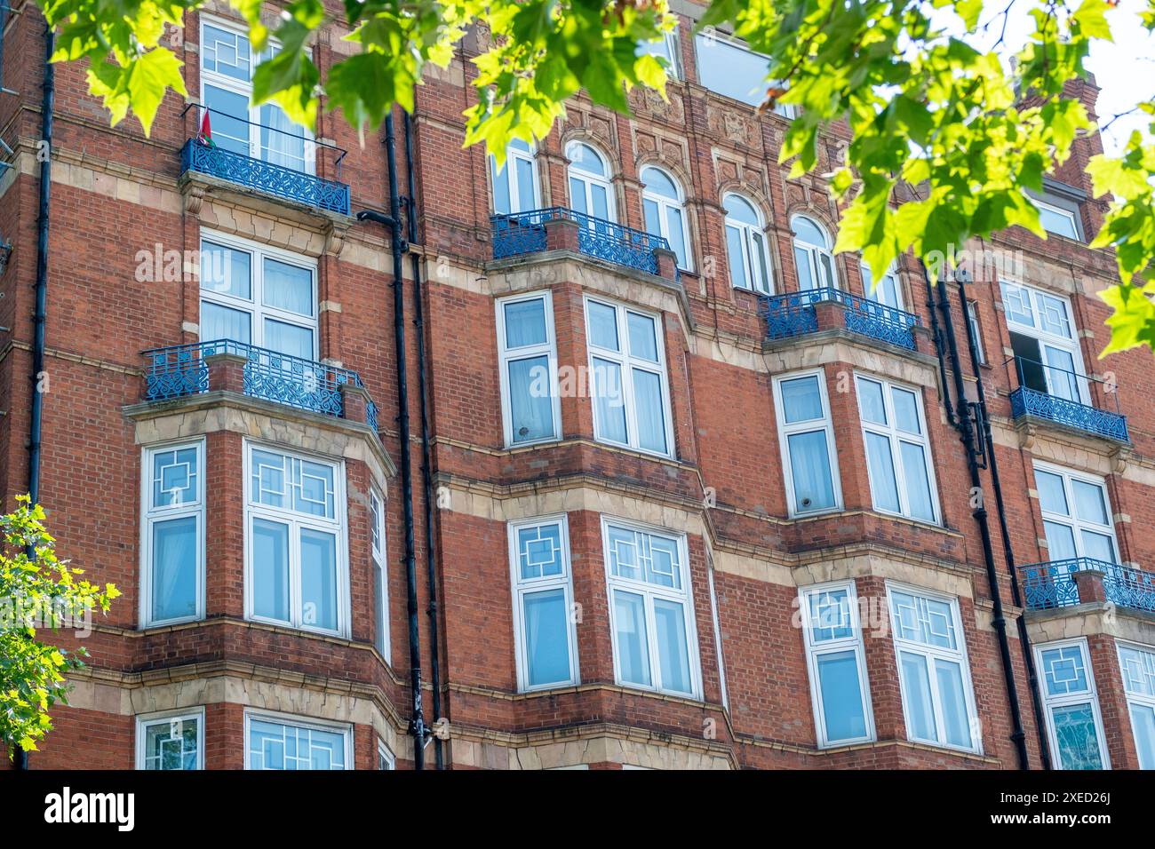Marylebone London- Luxury red brick mansion buildings Stock Photo - Alamy