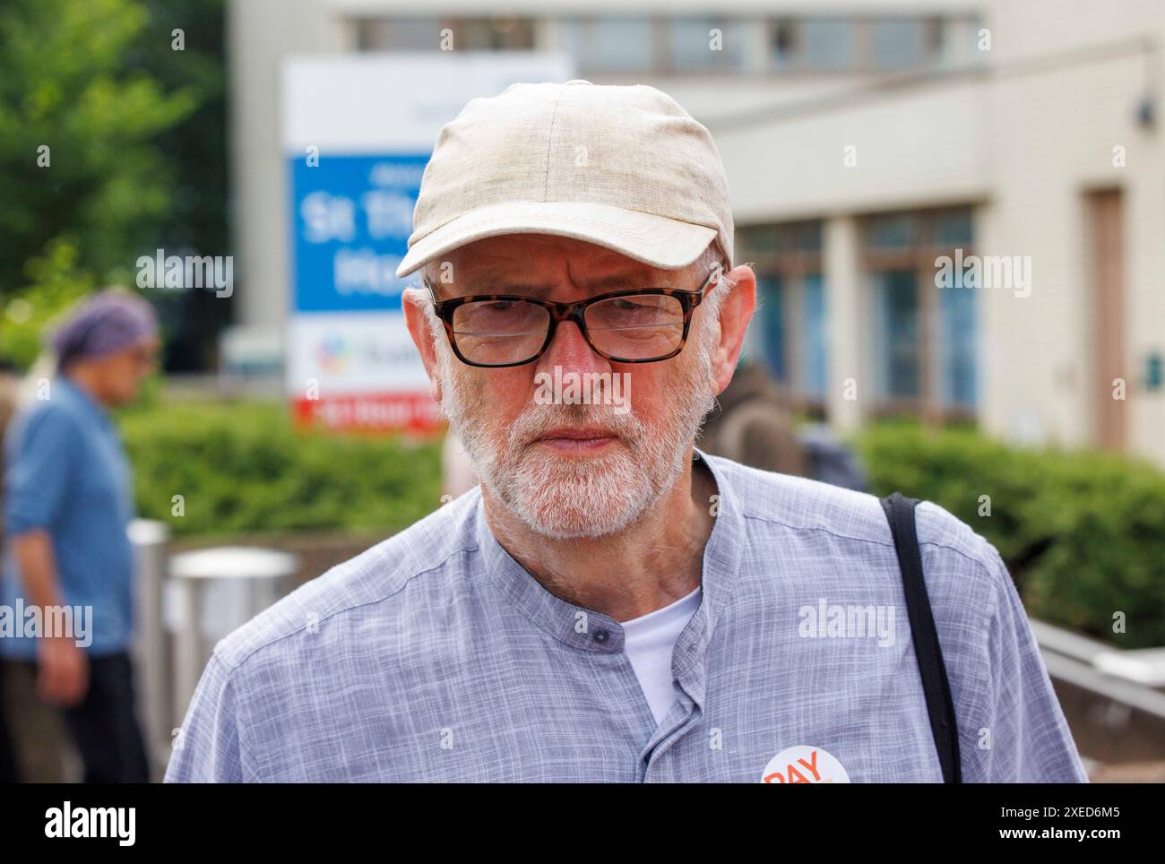 London, UK. 27th June, 2024. Jeremy Corbyn. BMA Junior doctors on a ...