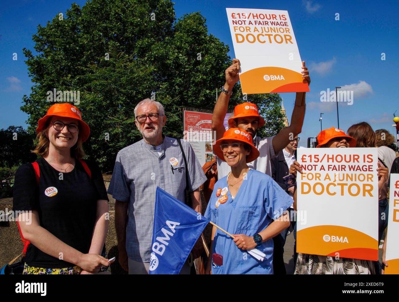 London, UK. 27th June, 2024. Jeremy Corbyn and BMA Junior doctors on a ...