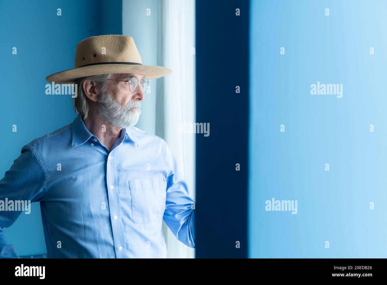 Senior adult man cowboy hi-res stock photography and images - Alamy