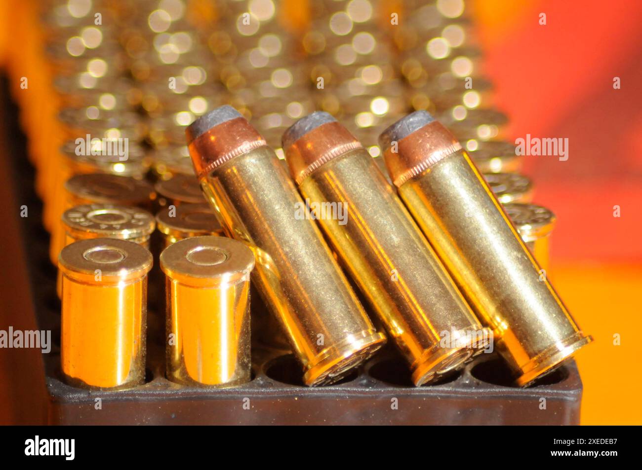 Explosive rounds hi-res stock photography and images - Alamy