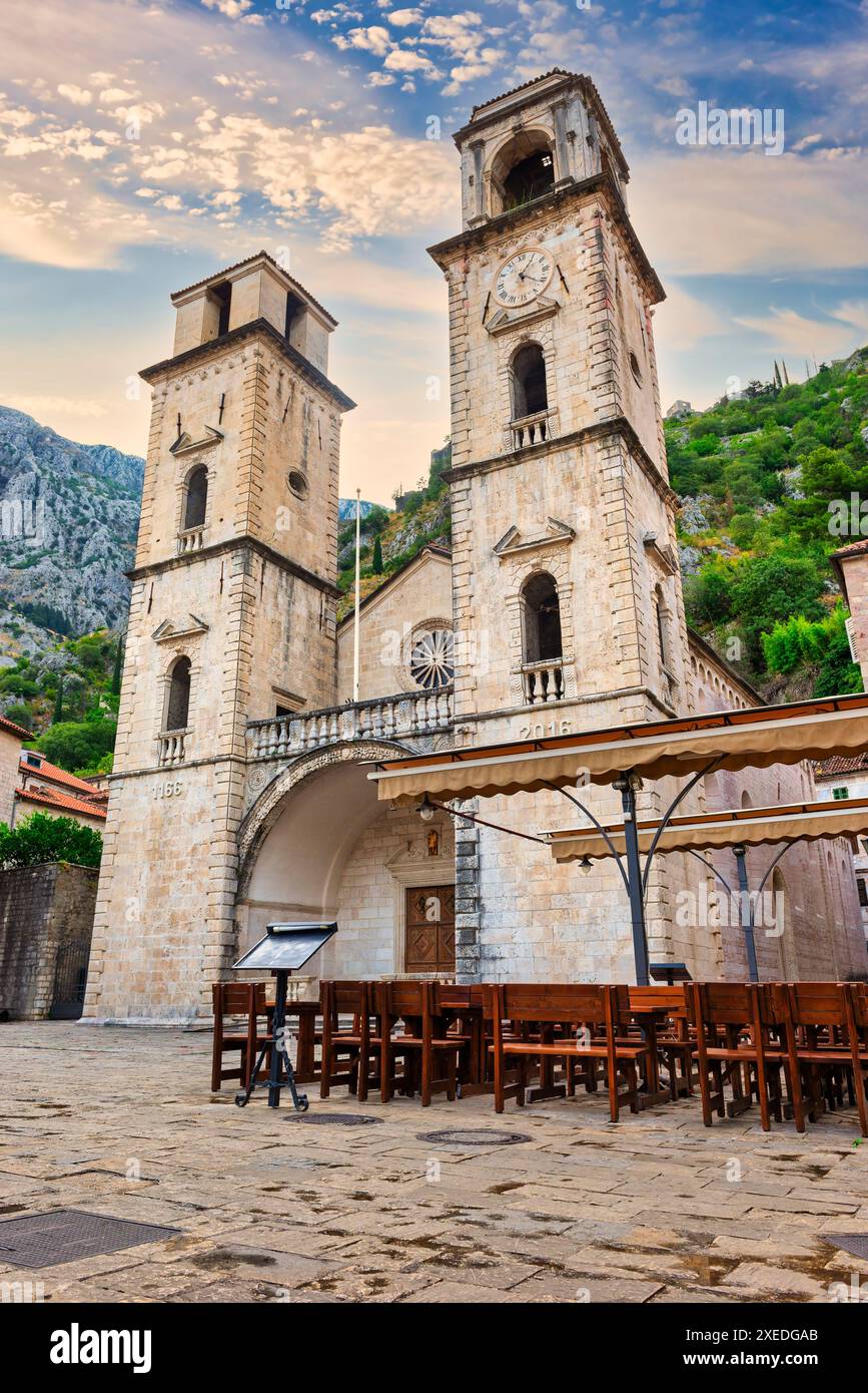 Mountain religion sunrise hi-res stock photography and images - Alamy