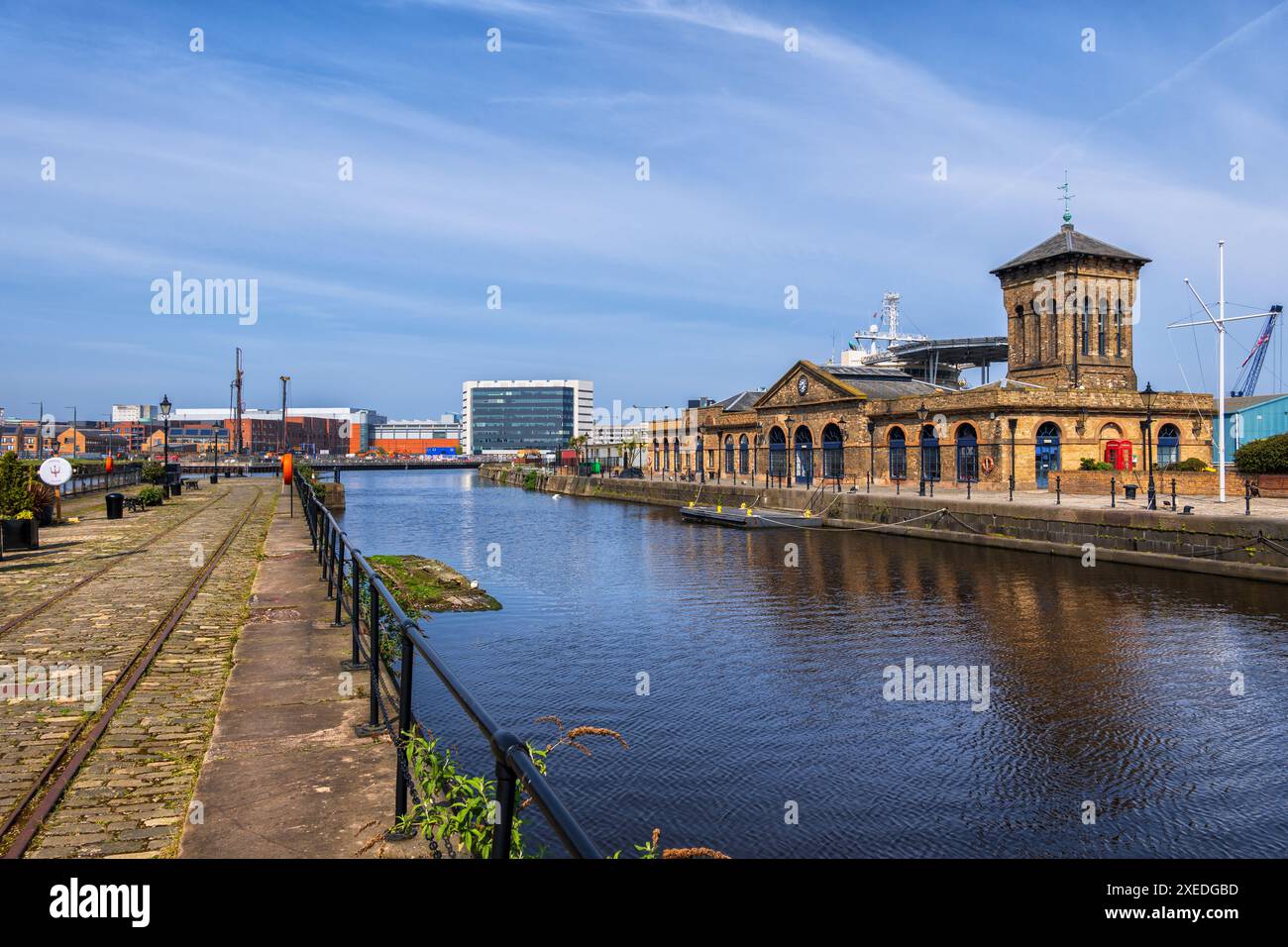 Forth ports authority hi-res stock photography and images - Alamy