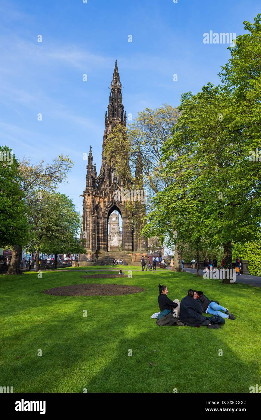 Scott Monument in city of Edinburgh in Scotland, UK. Victorian Gothic ...
