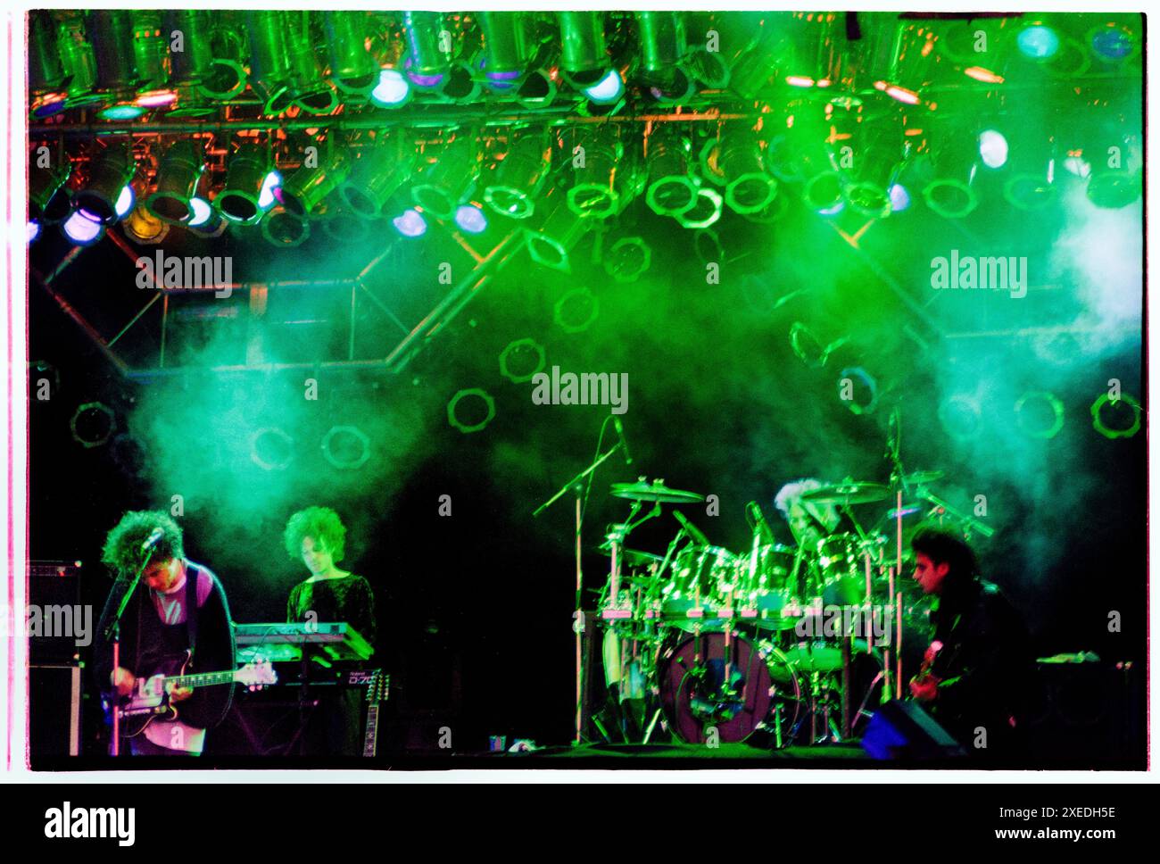 THE CURE, GLASTONBURY FESTIVAL, 1990: The Cure play their headline set ...