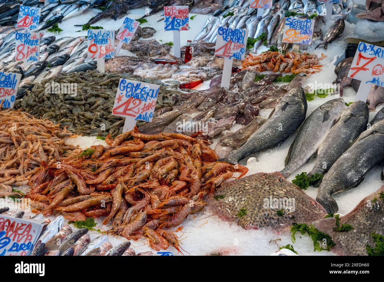 Fish and seafood for sale at a market in Naples, Italy Stock Photo - Alamy