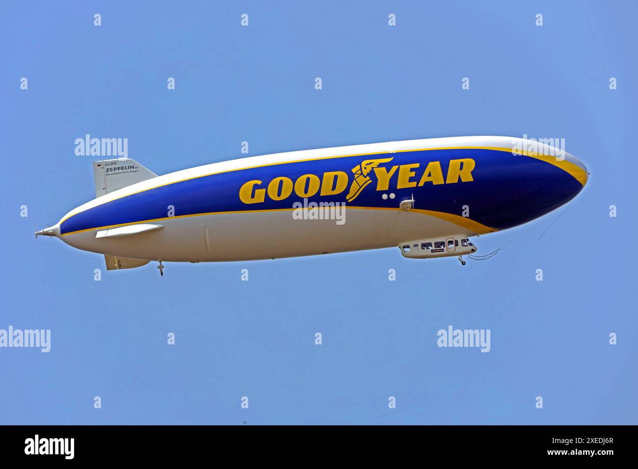 Friedrichshafen zeppelin nt hi-res stock photography and images - Alamy