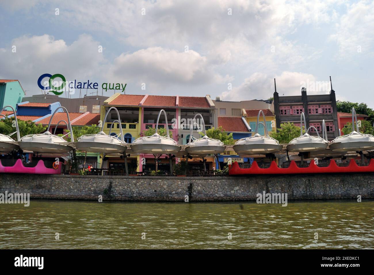 City skyline seen from Singapore River Cruise, Clark Quay Jetty ...