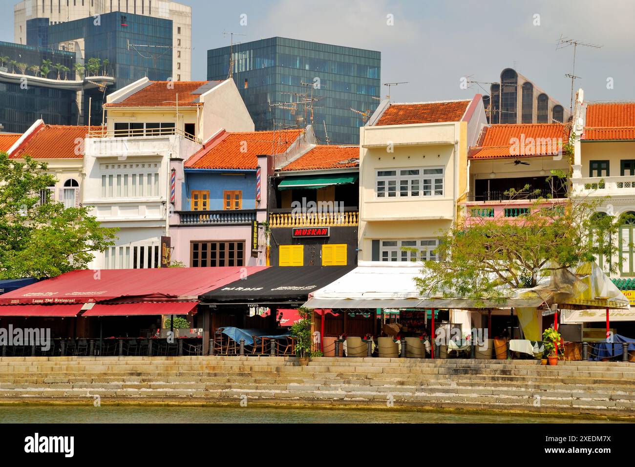 City skyline seen from Singapore River Cruise, Clark Quay Jetty ...