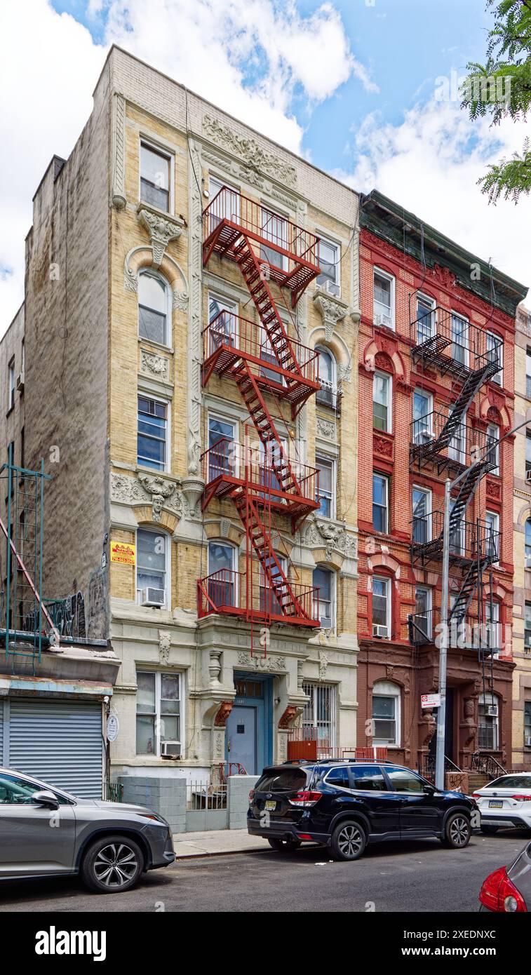 111 henry street hi-res stock photography and images - Alamy