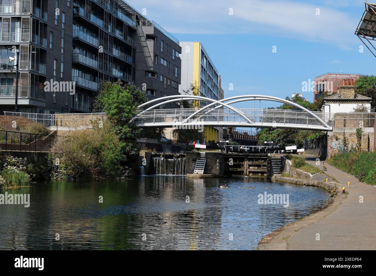 Footbridge over water canal hi-res stock photography and images - Alamy