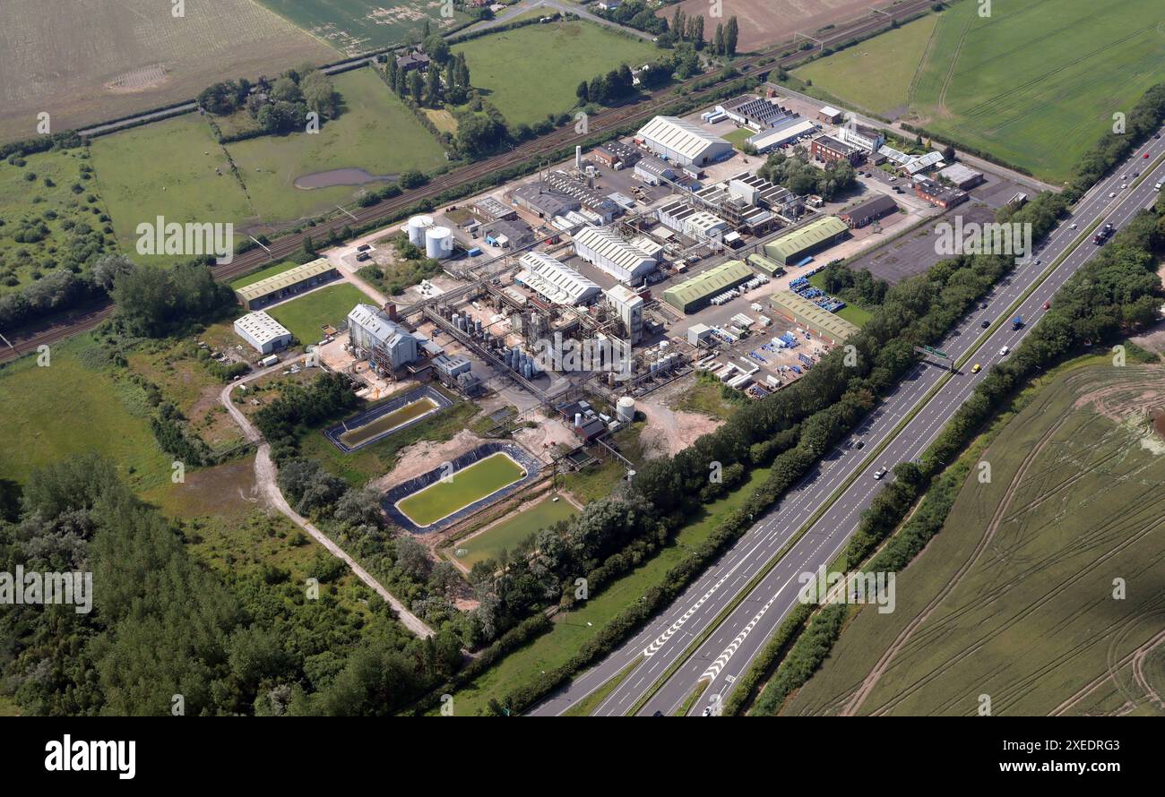 aerial view of Vertellus chemical works at Widnes, Cheshire Stock Photo ...