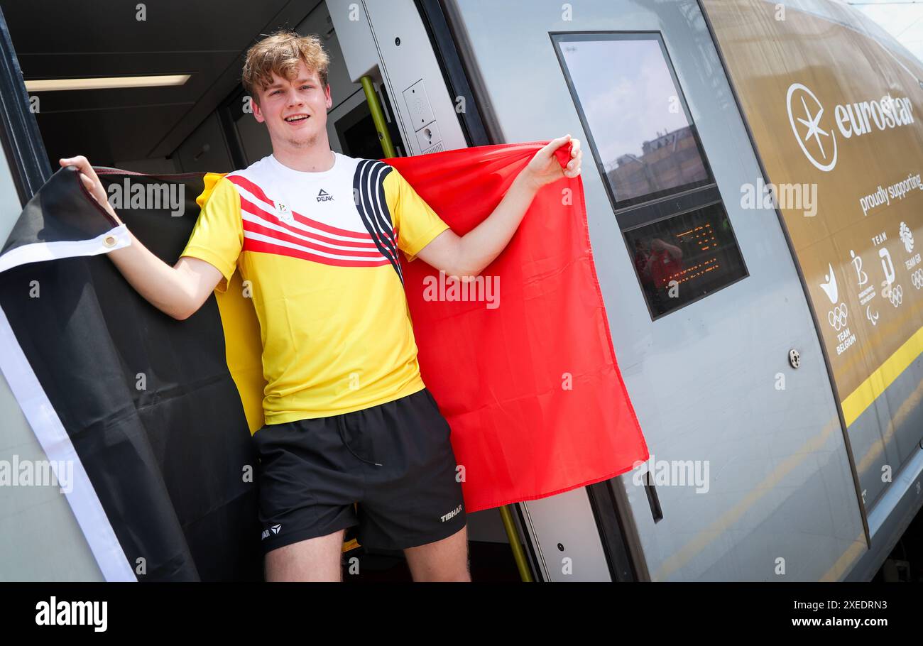 Paralympic table tennis player Laurens Devos poses for the photographer ...