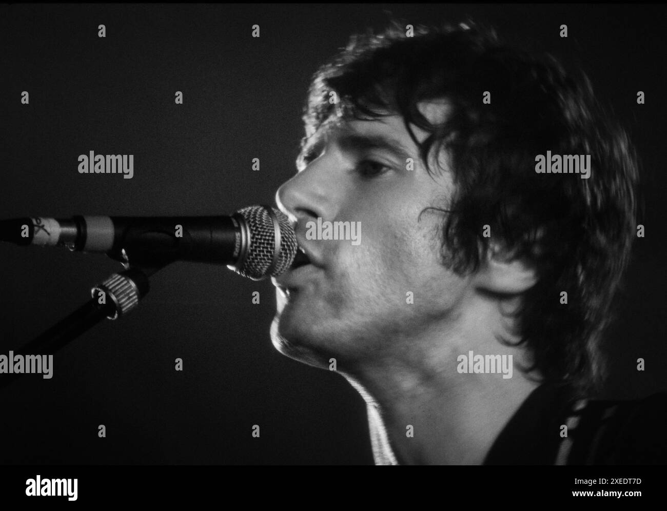 SUPER FURRY ANIMALS, CONCERT, CARDIFF, 1997: Gruff Rhys of the Super ...