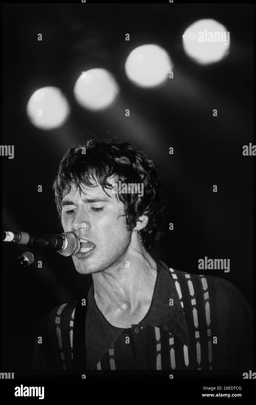 SUPER FURRY ANIMALS, CONCERT, CARDIFF, 1997: Gruff Rhys of the Super ...