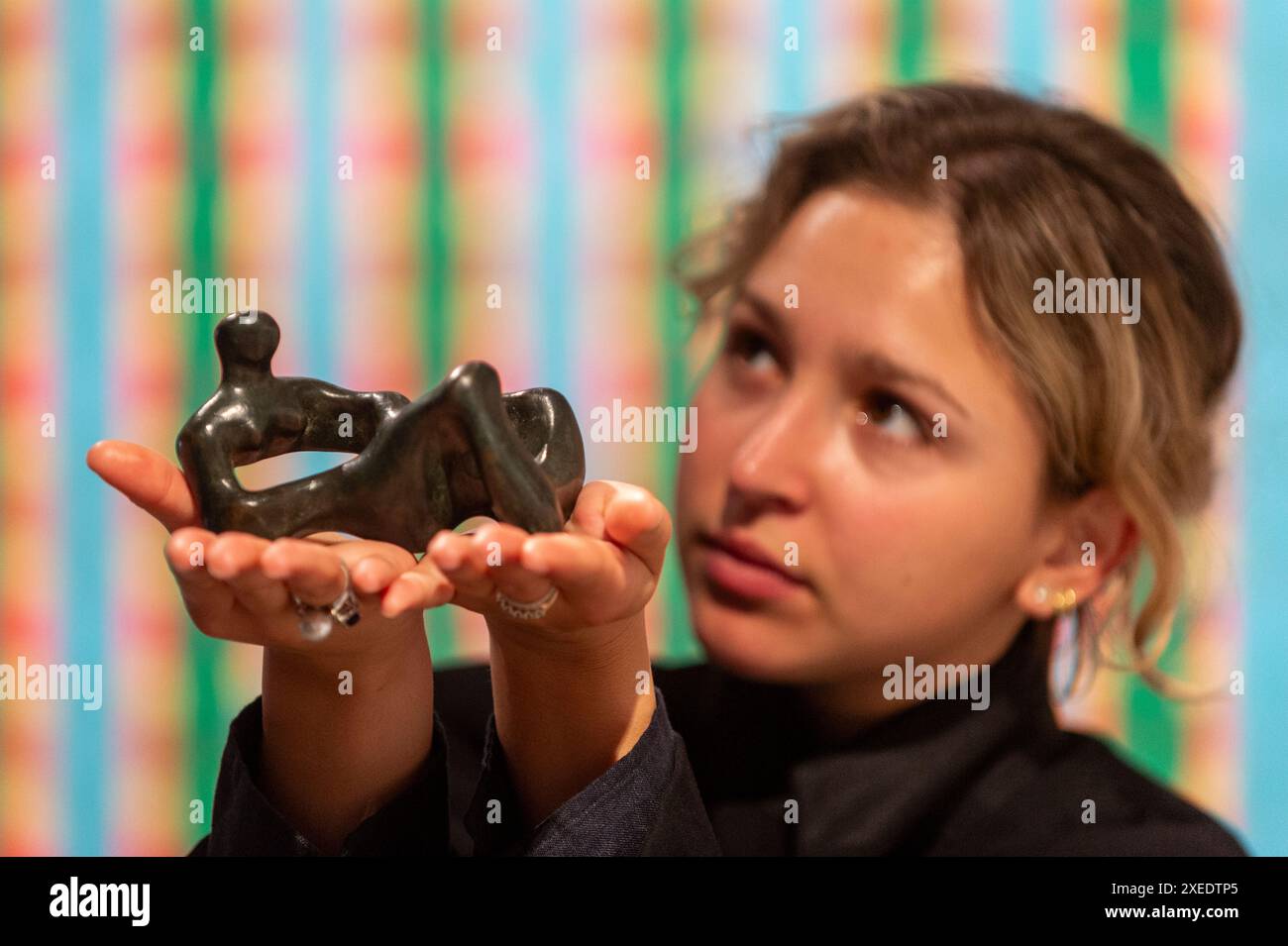Willoughby gerrish hi-res stock photography and images - Alamy