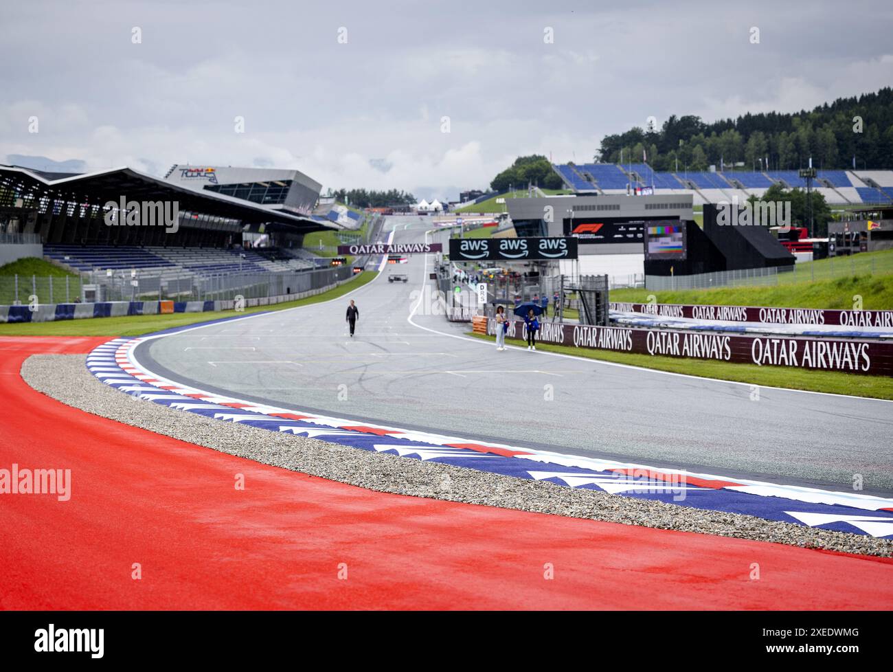 SPIELBERG - A new gravel pit in the last corner to prevent the many ...