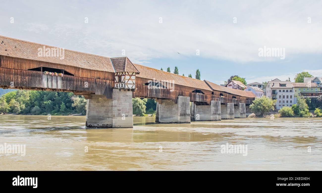 Wooden bridge from Bad-SÃ¤ckingen to the Swiss border town of Stein AG ...