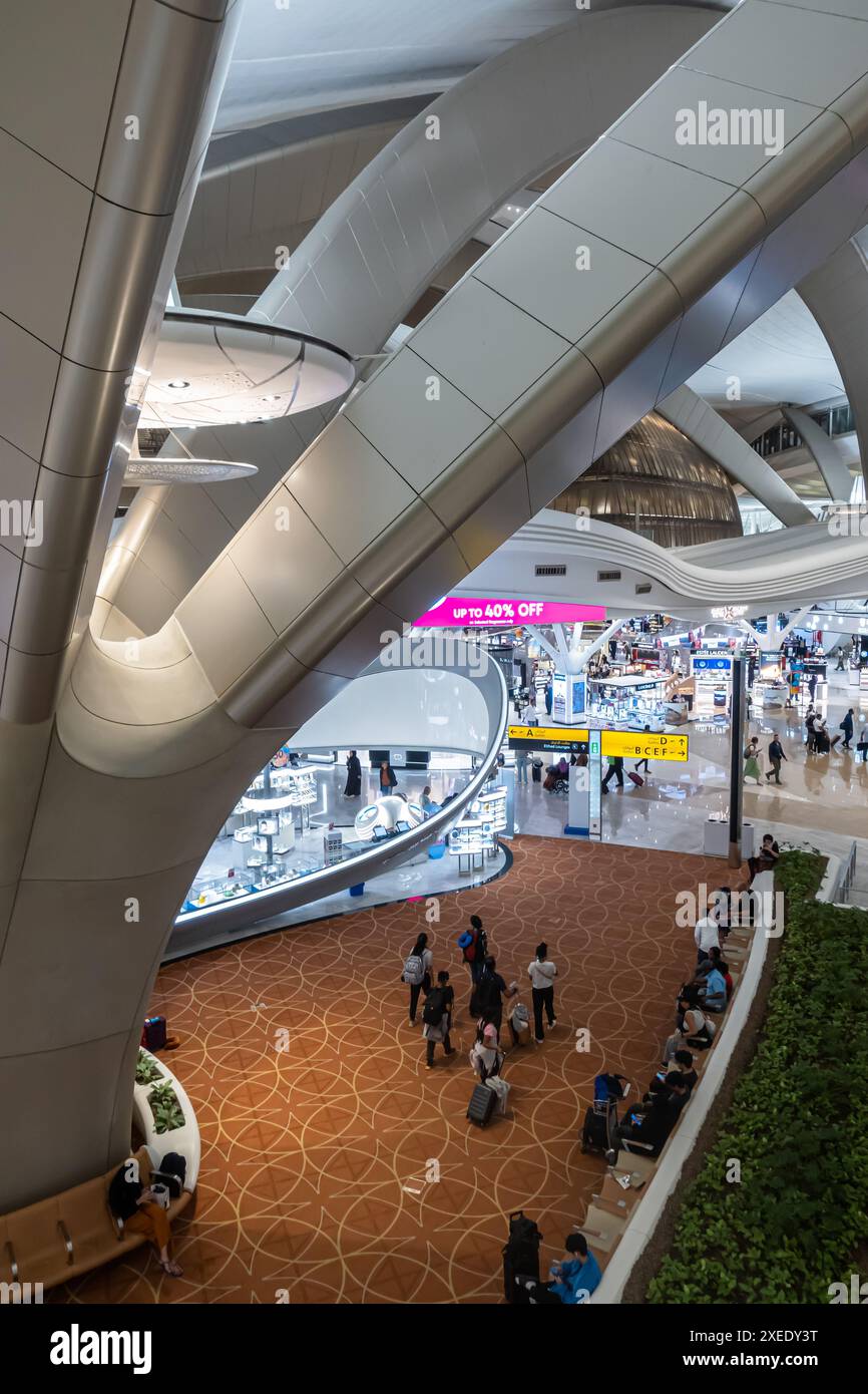 The interior, architectural detail, lighting fixtures of Zayed ...