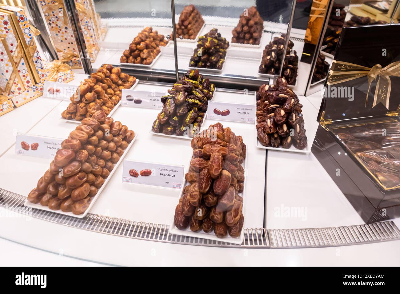 Bateel Organic Dates and Luxury Gifts shop in Zayed International ...