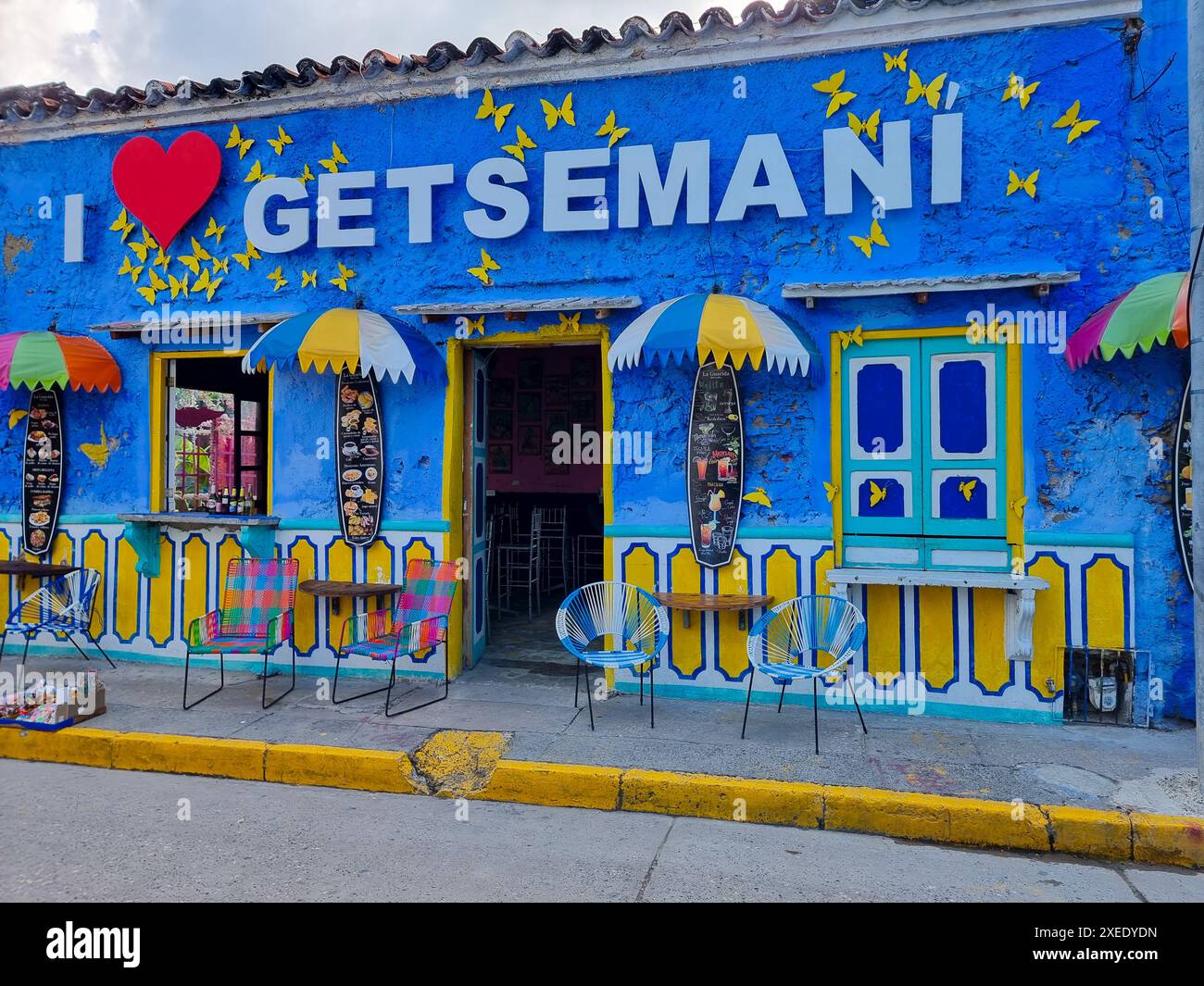 Welcome to colombia sign hi-res stock photography and images - Alamy