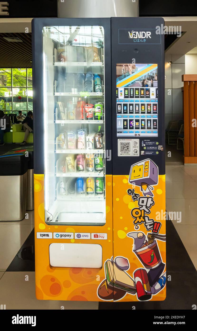 VENDR vending cash machine with drinks and snacks; snack drink automat ...