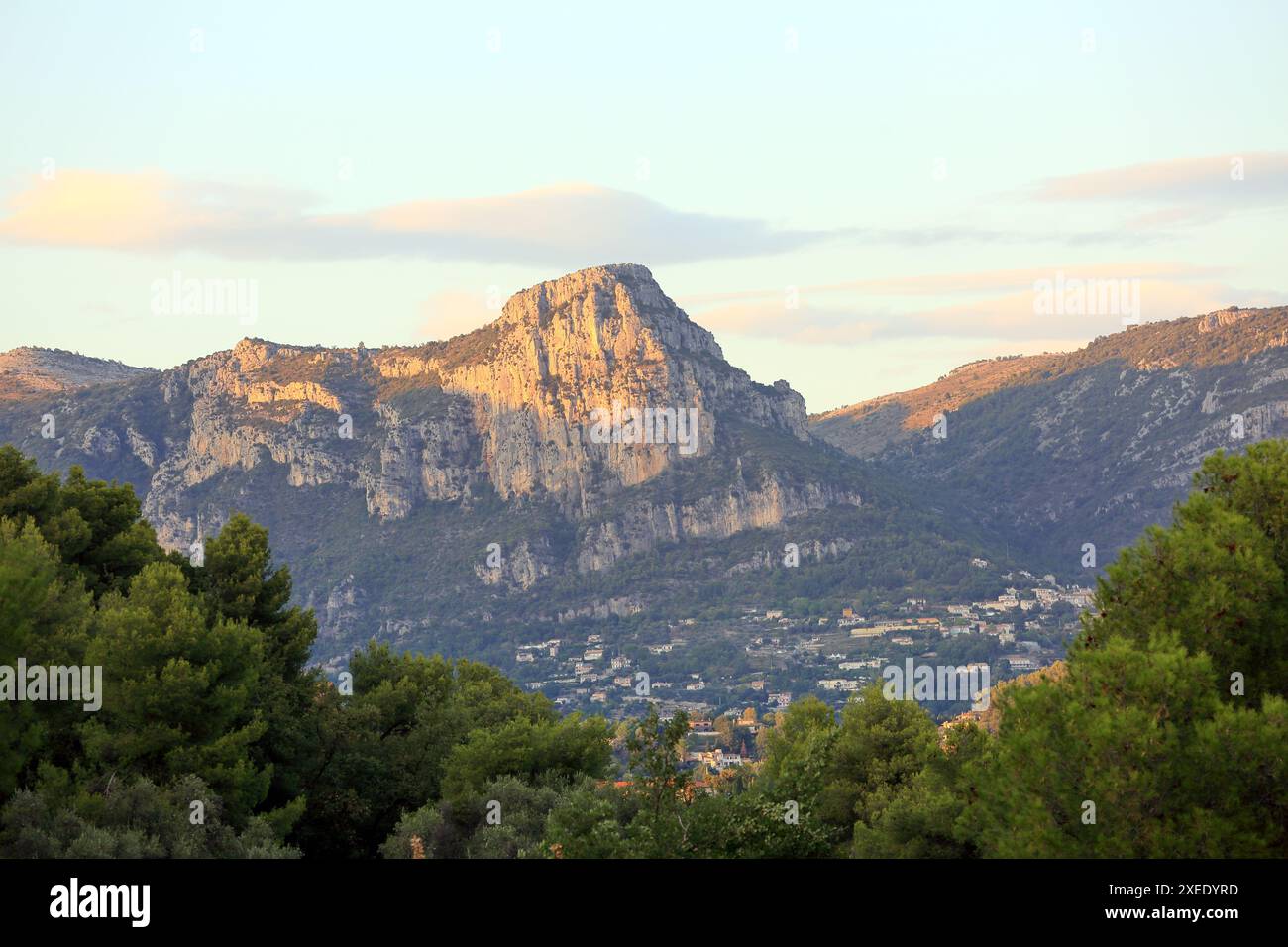 Saint jeannet baou hi-res stock photography and images - Alamy