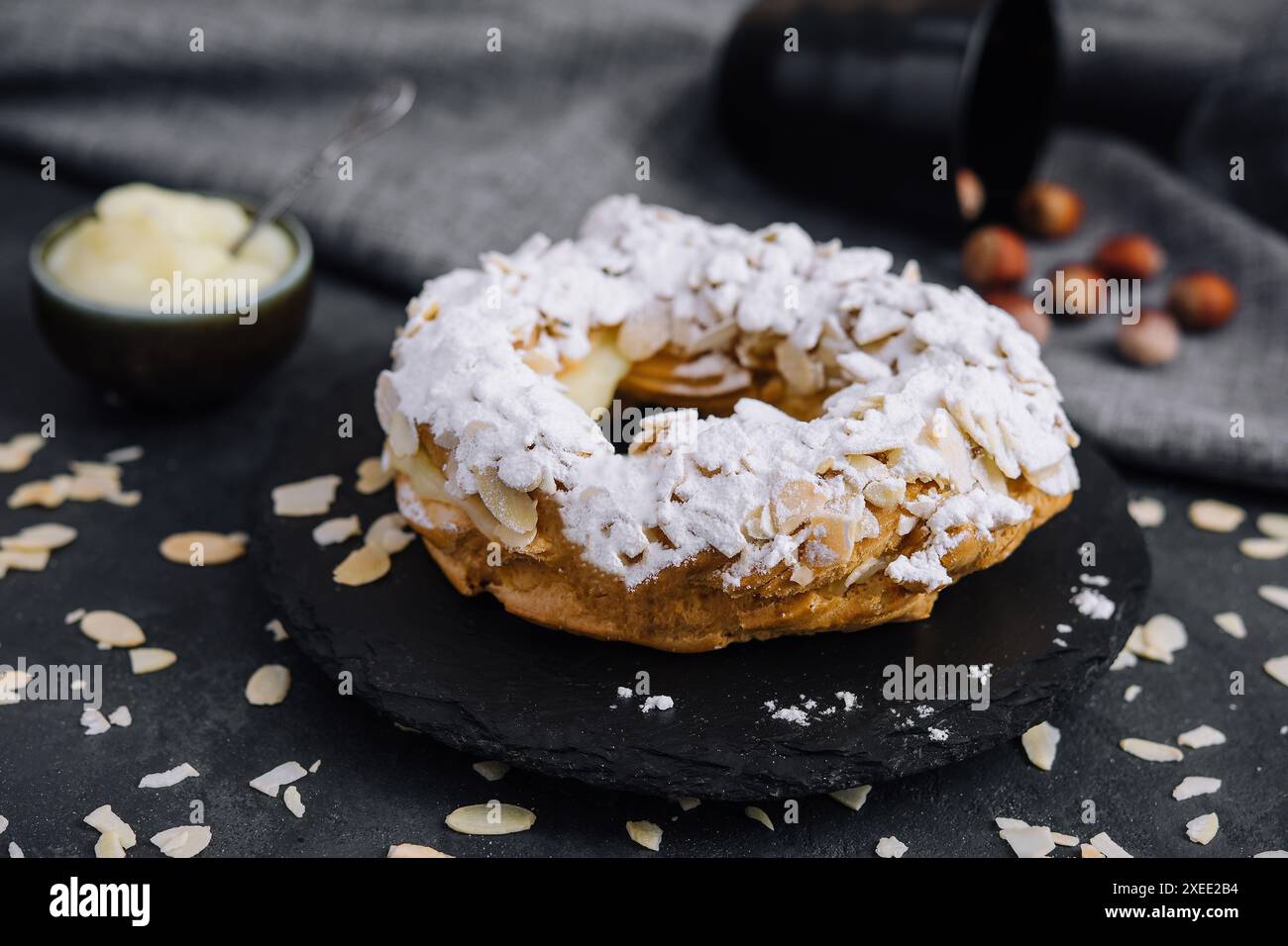 Paris brest traditional french hi-res stock photography and images - Alamy