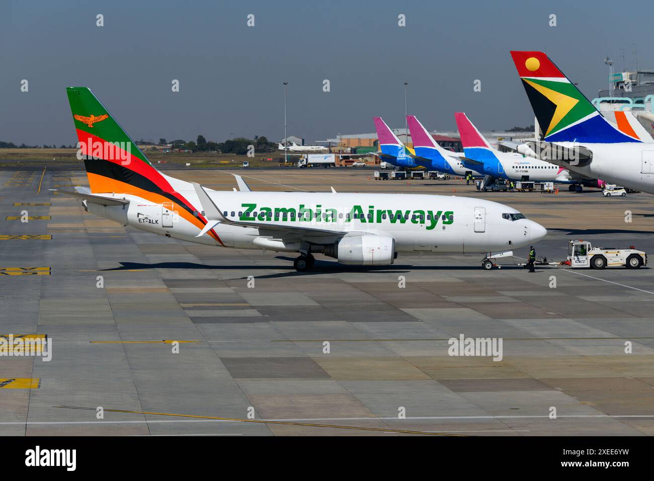 737 700 scimitar winglets hi-res stock photography and images - Alamy