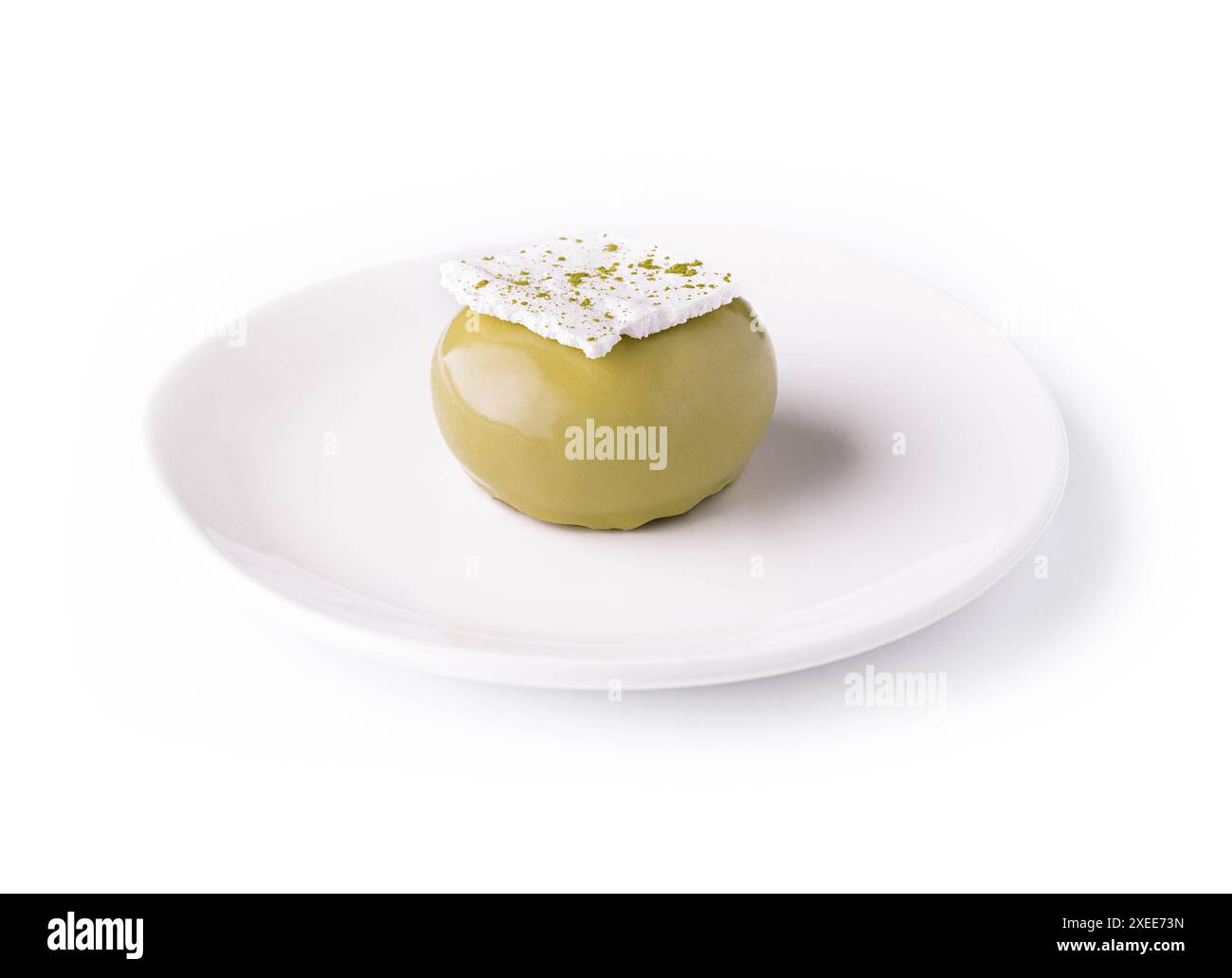 Trendy green mousse cake hi-res stock photography and images - Alamy