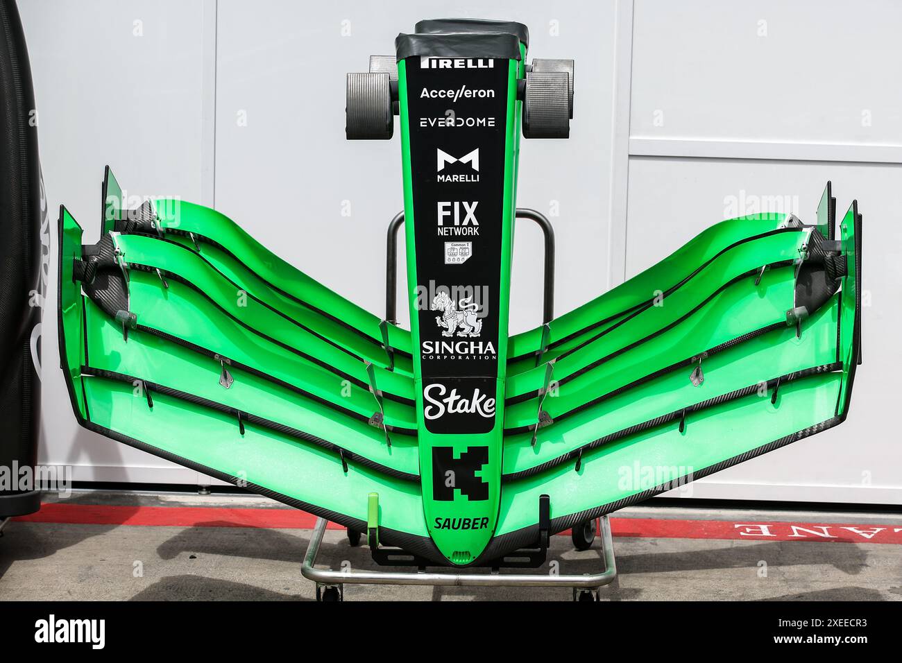 Stake F1 Team Kick Sauber C44, mechanical detail front wing during the ...