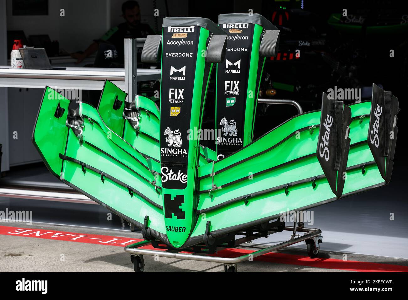 Stake F1 Team Kick Sauber C44, mechanical detail front wing during the ...