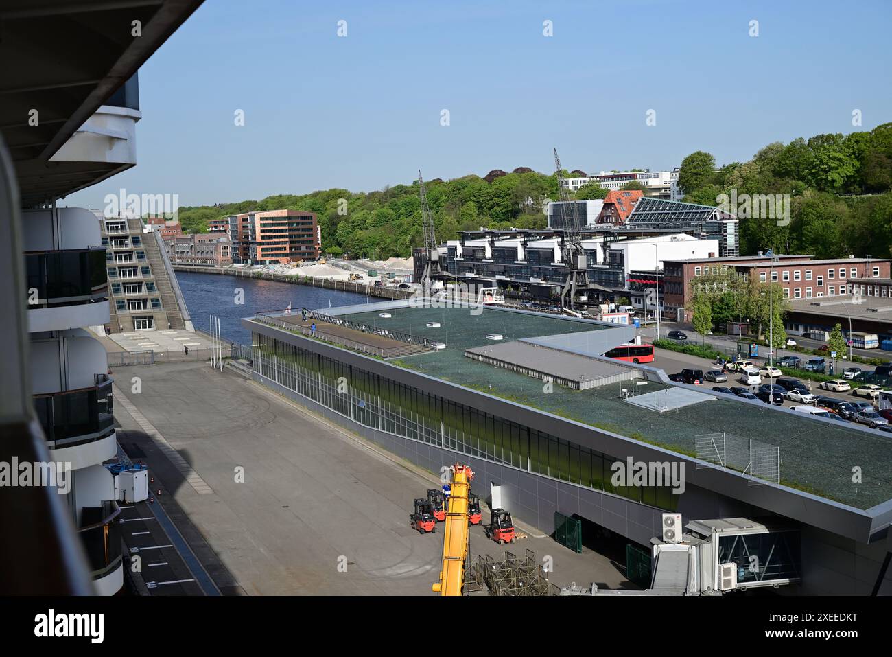 Altona cruise terminal in Hamburg, seen from Cunard cruise ship Queen ...