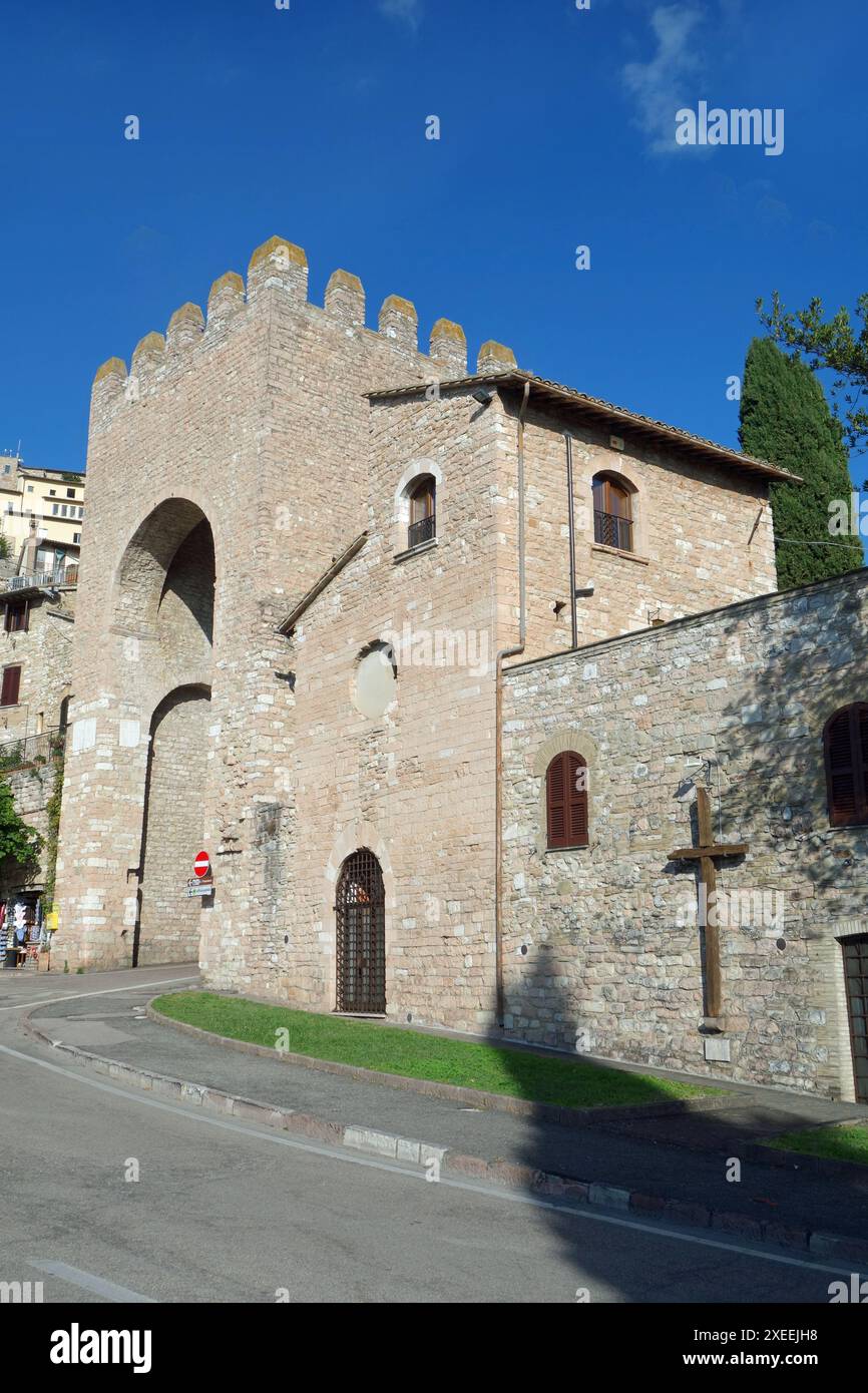 Porta san pietro in assisi hi-res stock photography and images - Alamy