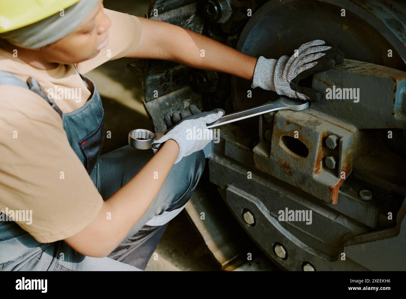 Medium shot black industrial worker hi-res stock photography and images ...