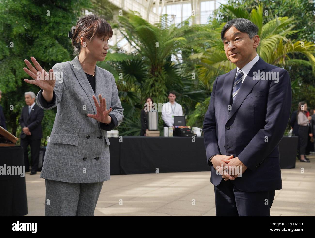 Emperor Naruhito of Japan speaks to the artist Masumi Yamanaka during ...