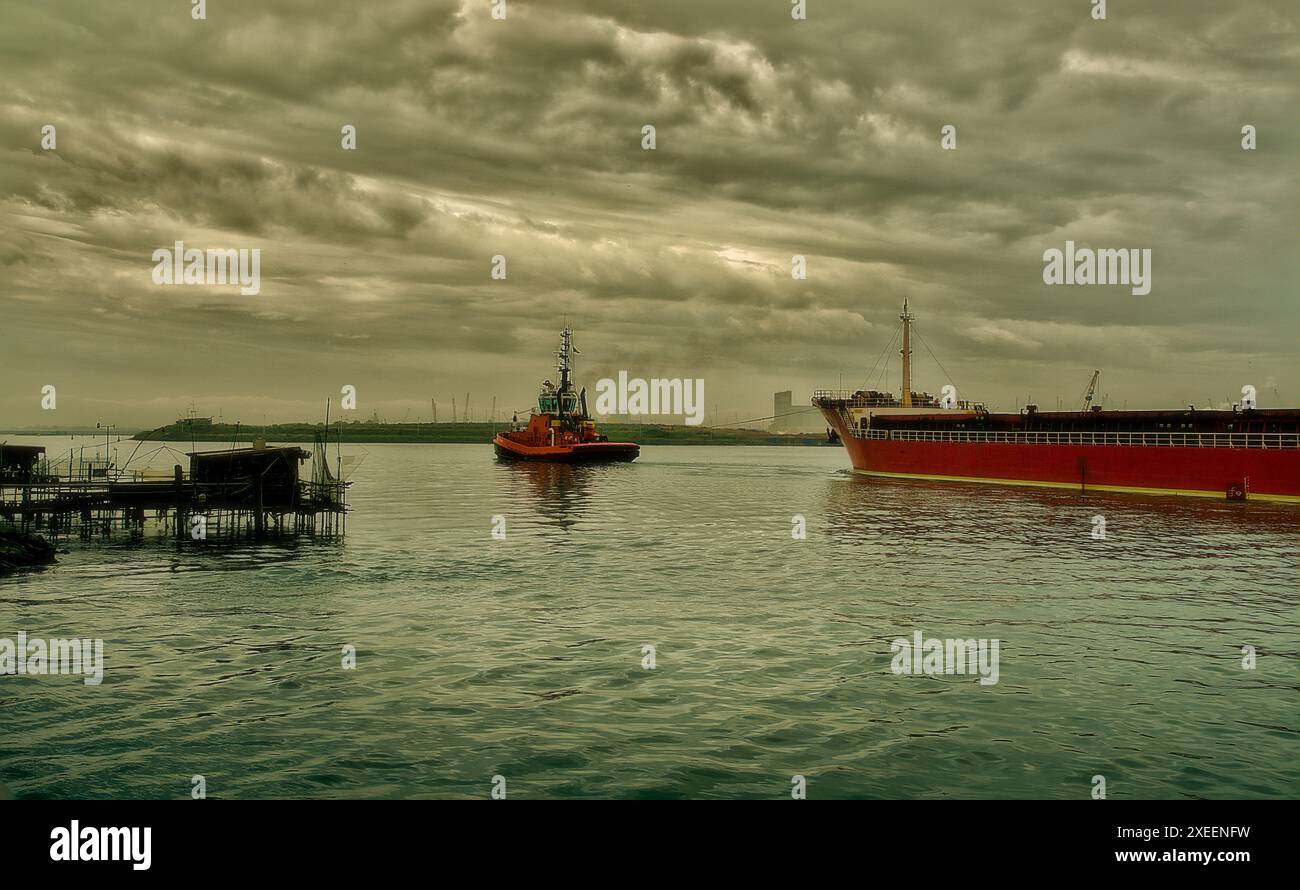 Ships and beach in Marina Romea (Ravenna Stock Photo - Alamy