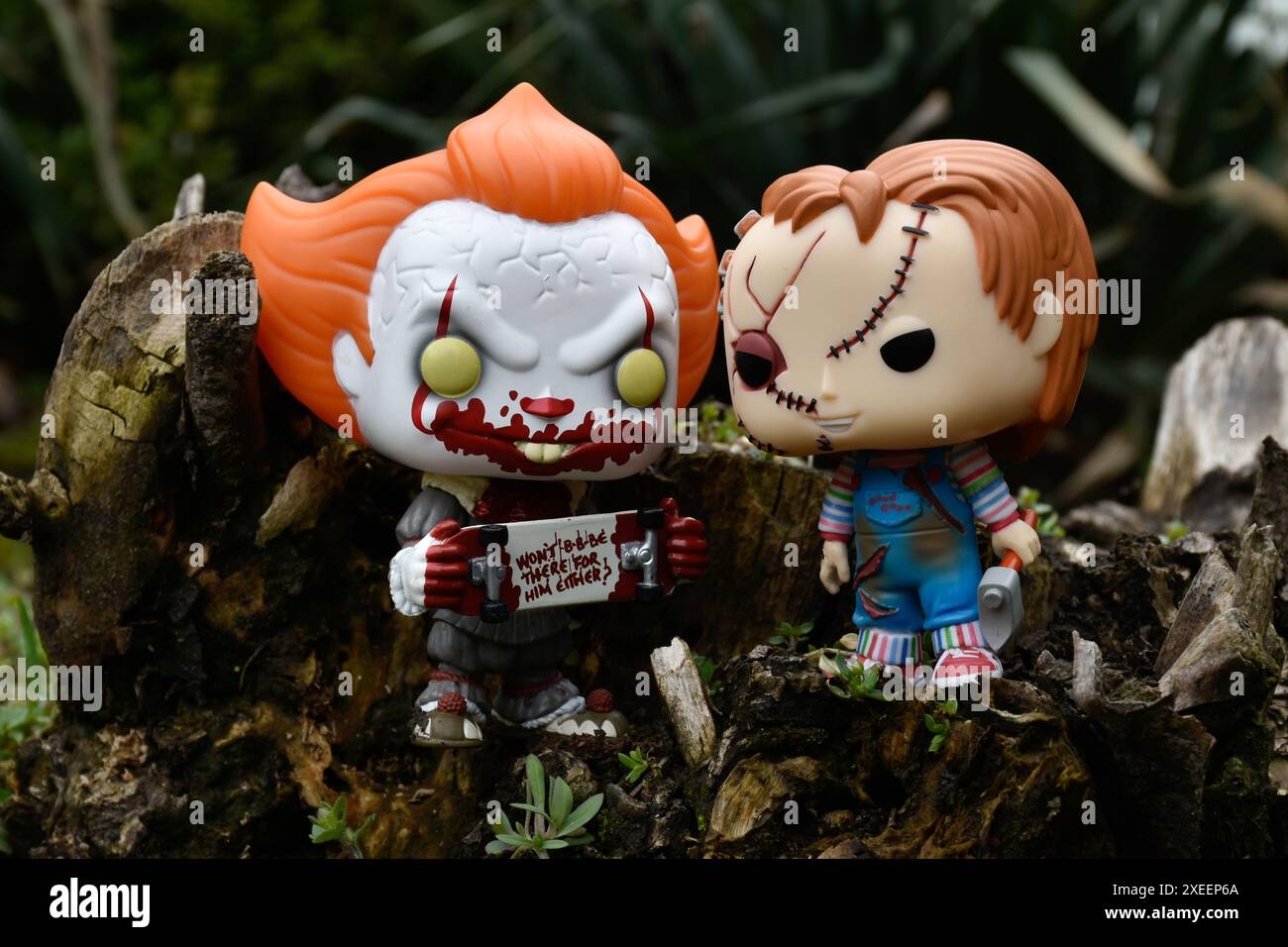 Funko Pop action figures from horror movies. Pennywise evil clown and ...