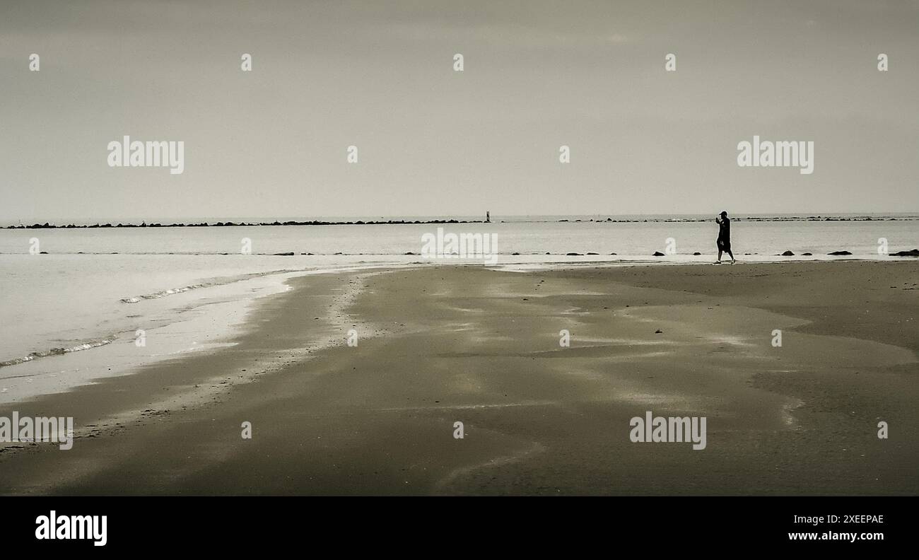 Ships and beach in Marina Romea (Ravenna Stock Photo - Alamy