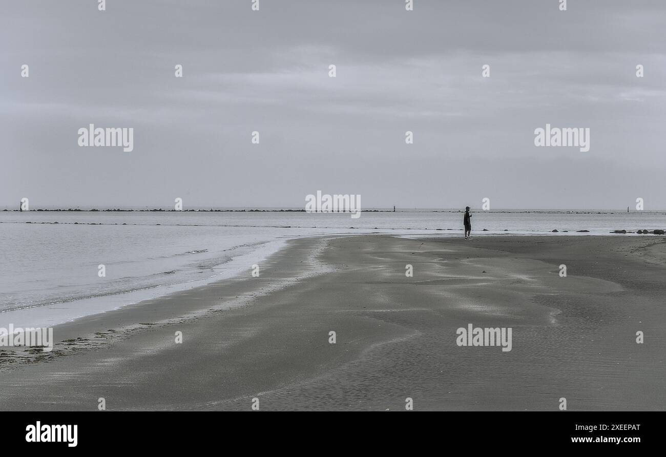 Ships and beach in Marina Romea (Ravenna Stock Photo - Alamy