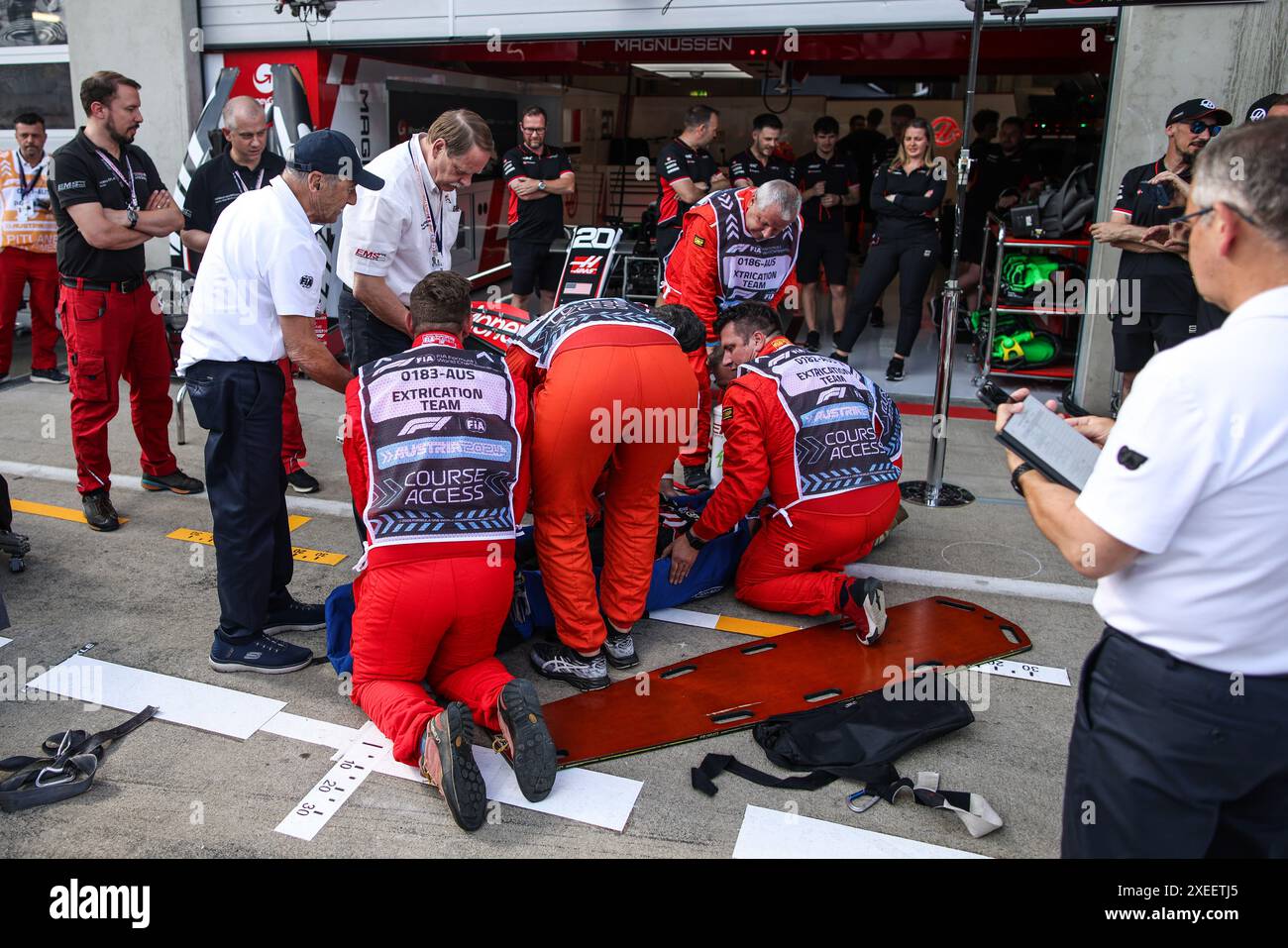 Marshall, commissaire de piste, marshal, marshalls, marshals Etrication ...