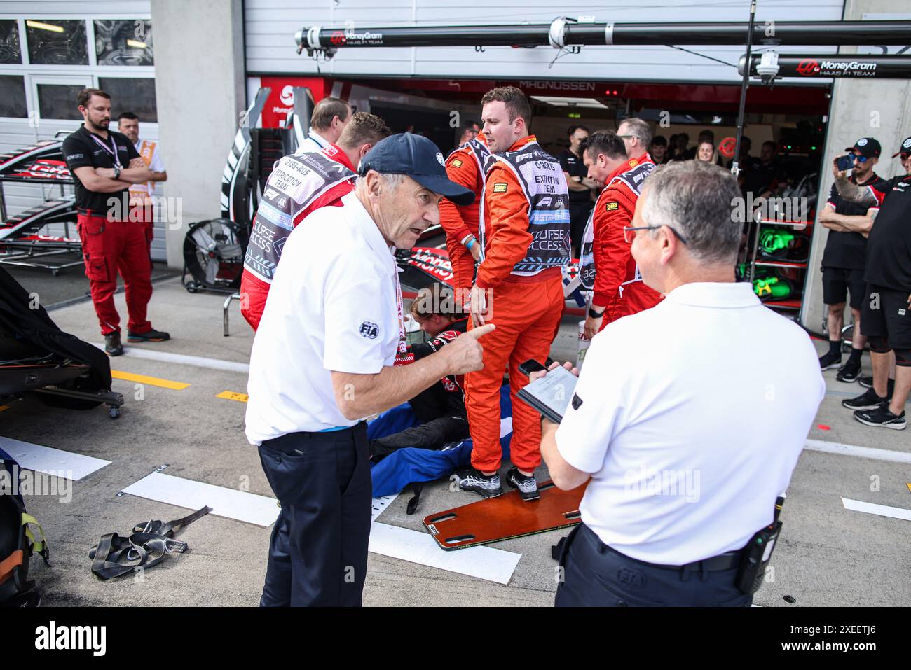 Marshall, commissaire de piste, marshal, marshalls, marshals Etrication ...
