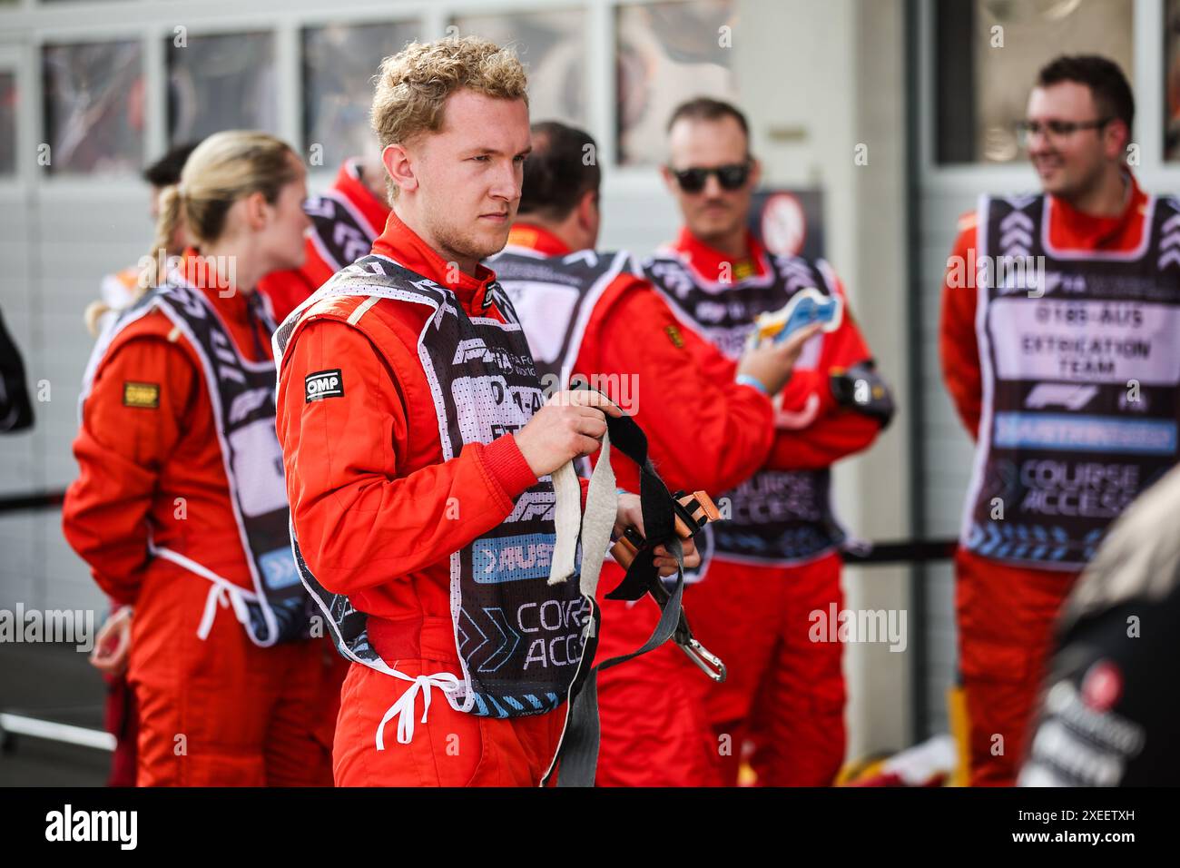 Marshall, commissaire de piste, marshal, marshalls, marshals Etrication ...