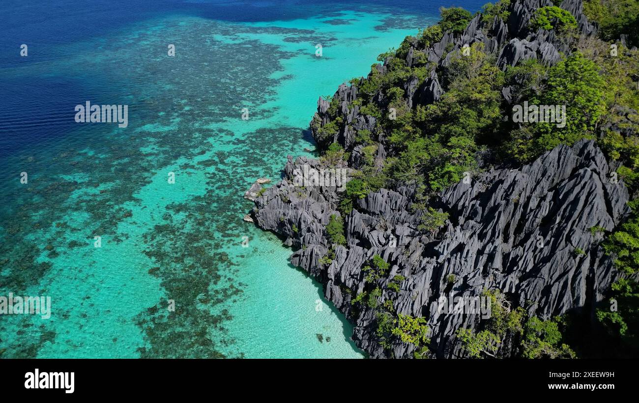 Seascape coral sand tropical hi-res stock photography and images - Alamy